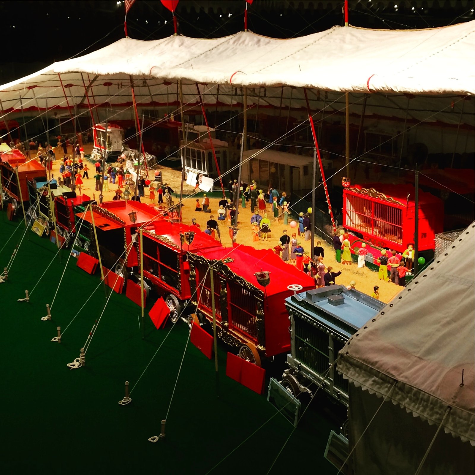 Miniature circus brings big joy: Tibbals Learning Center at The ...