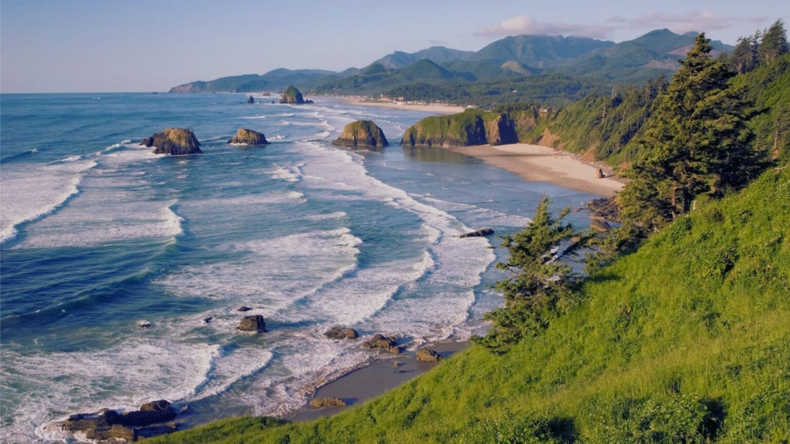 25 Best Hikes in Oregon: Trails for All Levels & Views - OhThePlacesWeSee