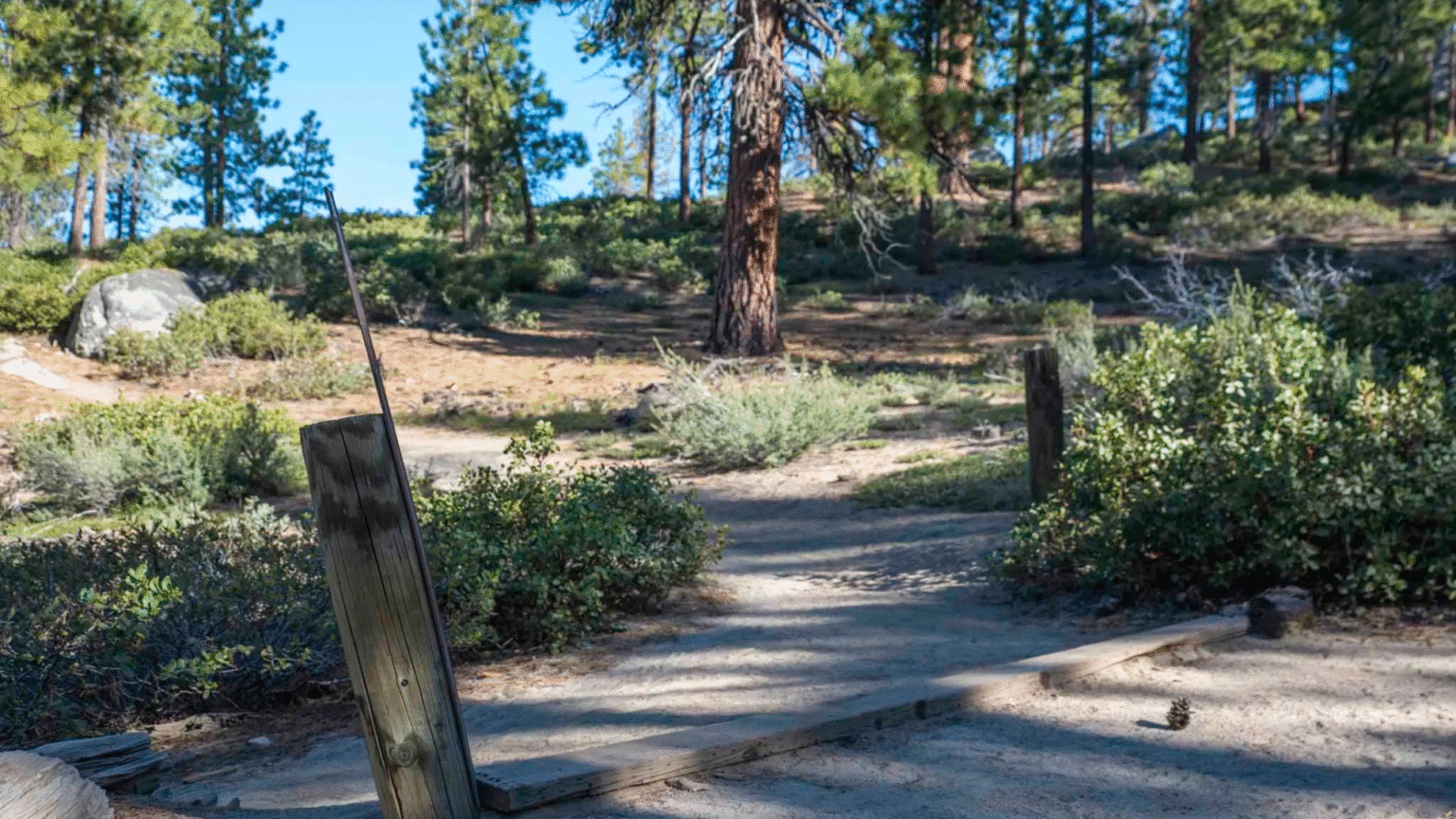 Monkey Rock Trailhead: Hike Guide, Parking & Tips - OhThePlacesWeSee