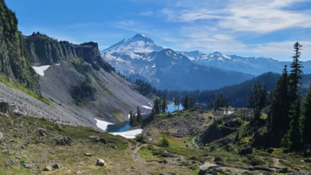 Mount Baker Hikes: 15 Incredible Trails for Every Level - OhThePlacesWeSee